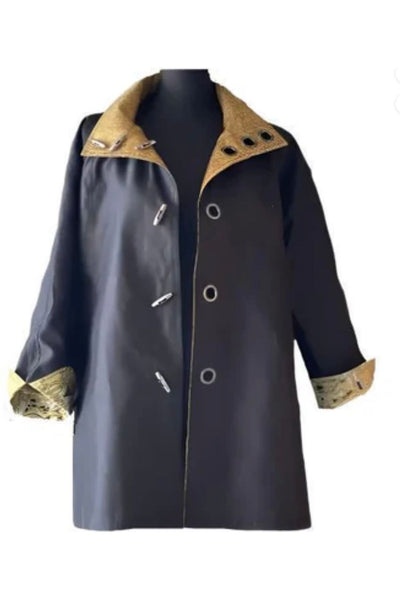 Lindi-Raincoat-Klimt Woman in Gold – Duetlagunabeach